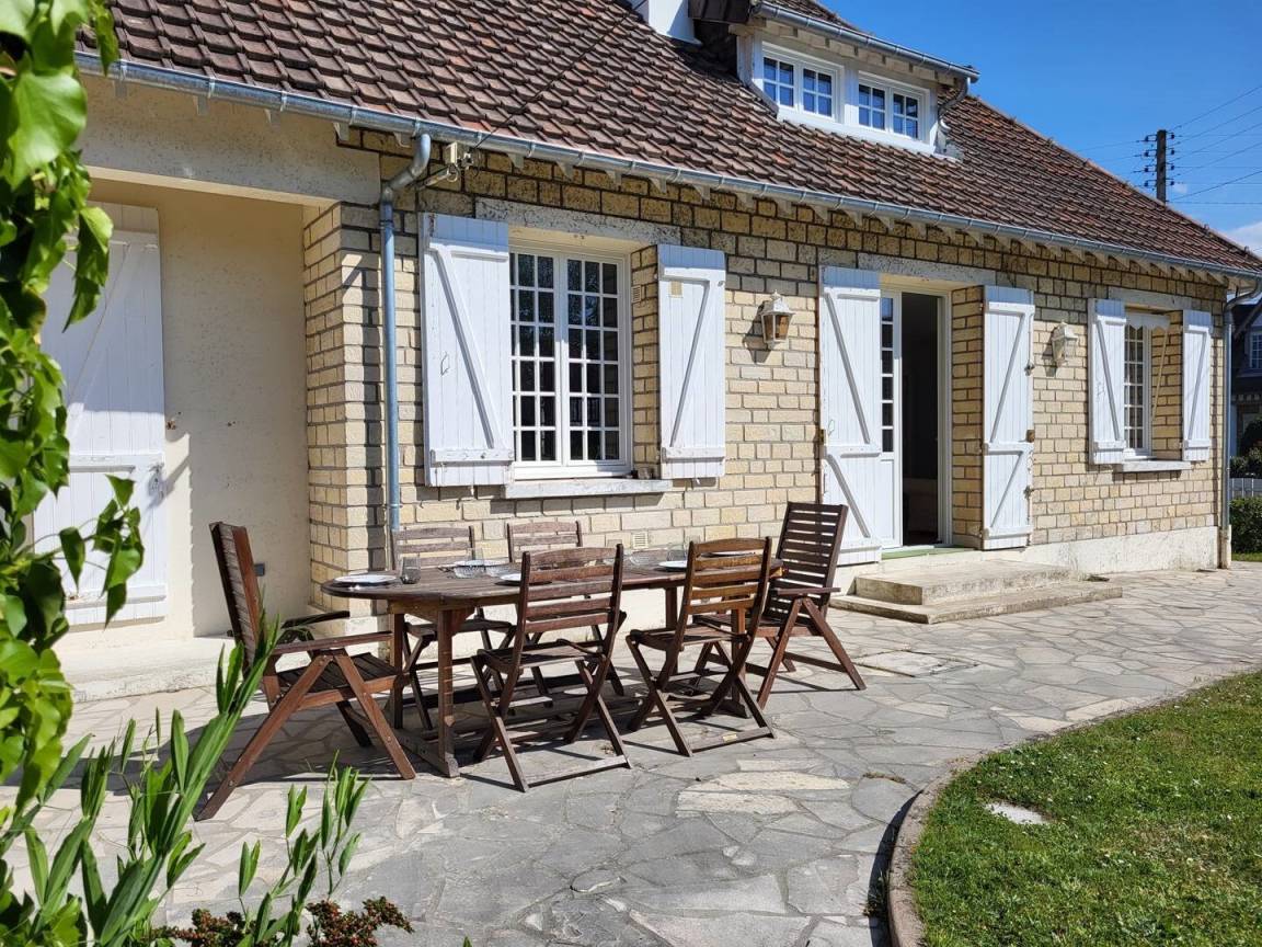 126 M² Maison De Vacances ∙ 4 Chambres ∙ 8 Personnes - Caen
