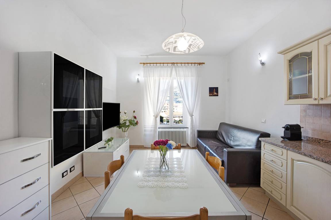54 M² Ferienwohnung ∙ 1 Schlafzimmer ∙ 4 Gäste - Imperia