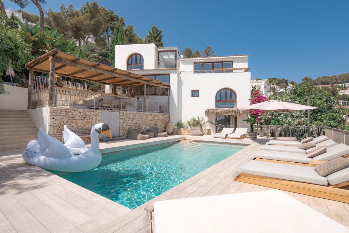 300 M² Villa ∙ 4 Habitaciones ∙ 10 Huéspedes - Islas de Ibiza