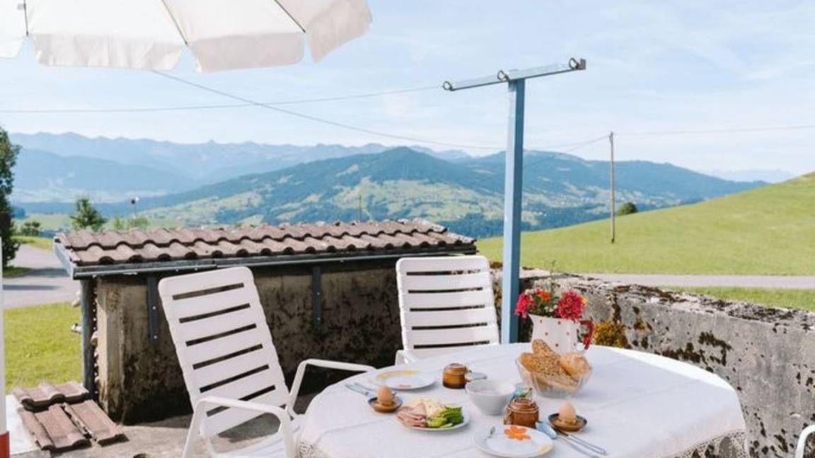 180 M² Ferienwohnung ∙ 4 Schlafzimmer ∙ 8 Gäste - Scheidegg