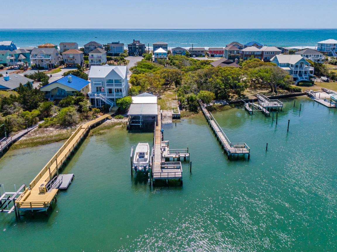 158 M² Casa ∙ 4 Habitaciones ∙ 8 Huéspedes - Hampstead, NC