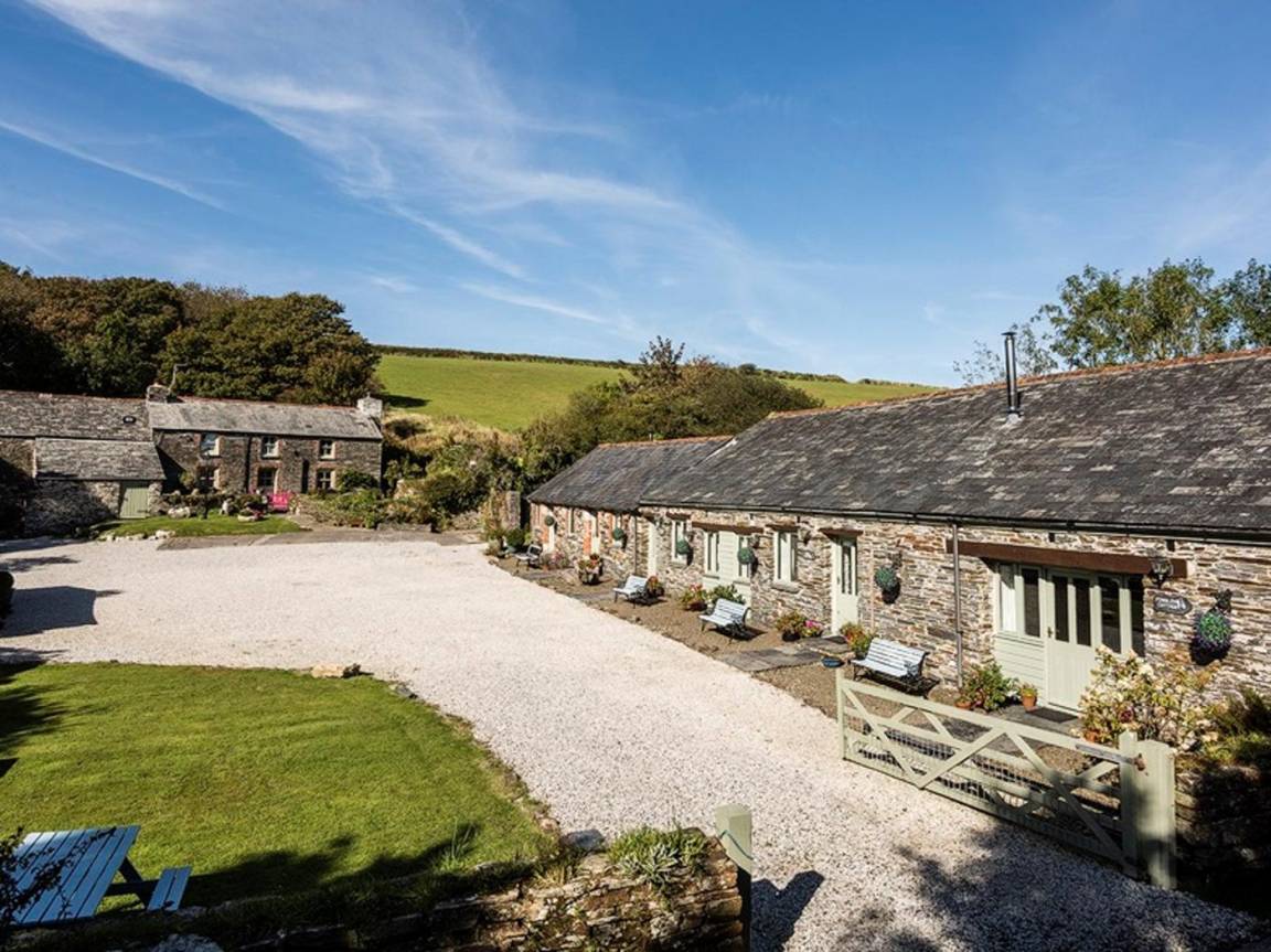 Cottage ∙ 2 Bedrooms ∙ 4 Guests - Tintagel