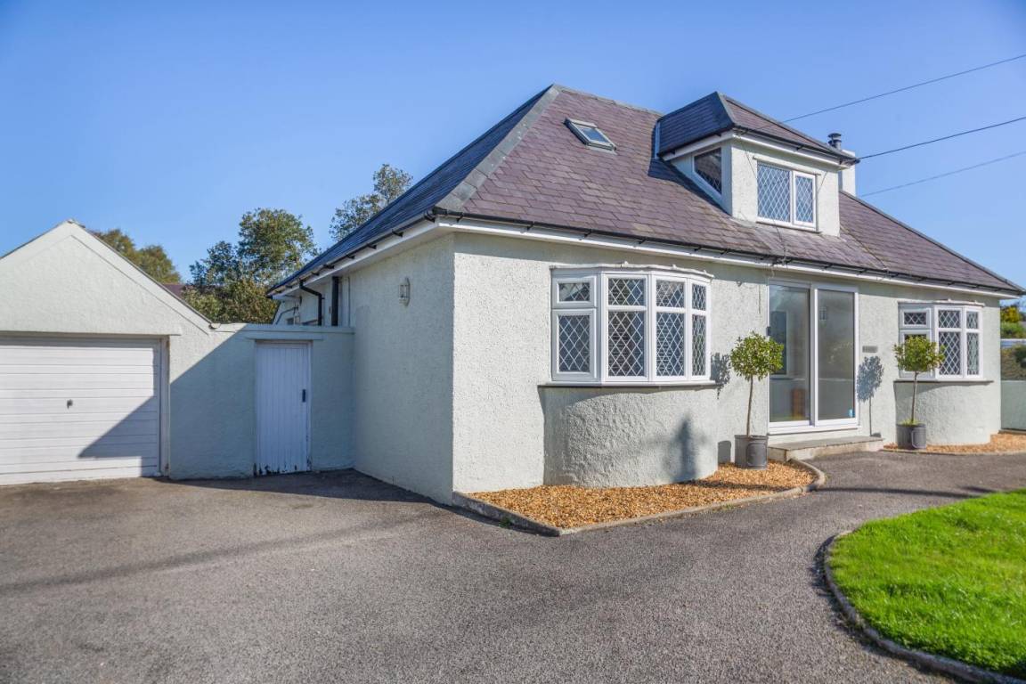 Cottage ∙ 4 Bedrooms ∙ 8 Guests - Pwllheli