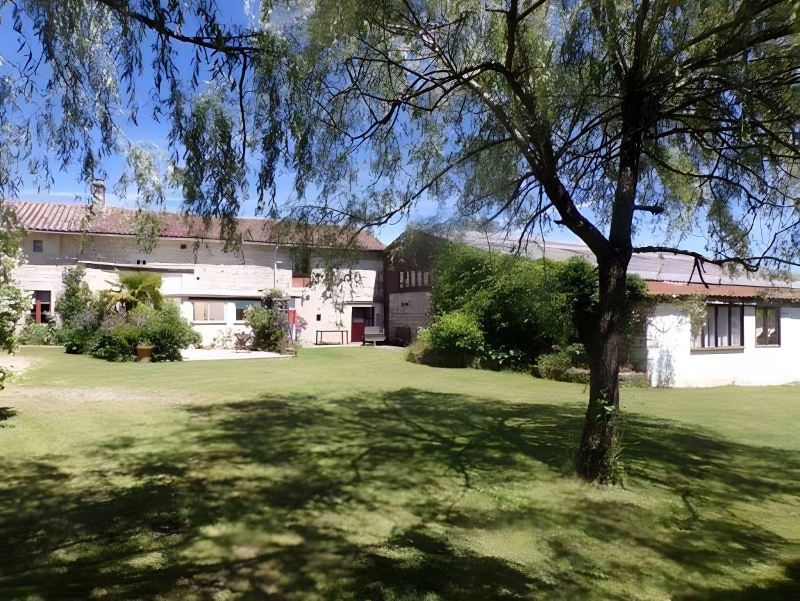 70 M² Maison De Vacances ∙ 2 Chambres ∙ 5 Personnes - Deux-Sèvres