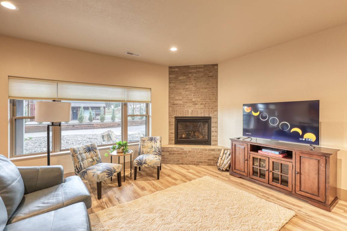 156 M² Apartment ∙ 2 Bedrooms ∙ 6 Guests - Keystone, SD