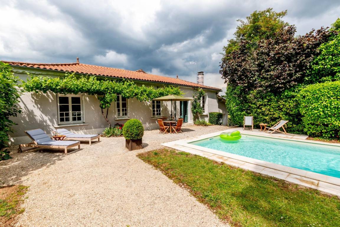 66 M² Gîte ∙ 2 Chambres ∙ 4 Personnes - Périgueux