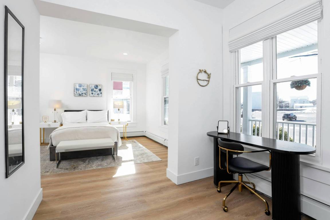 Apartment ∙ 3 Bedrooms ∙ 6 Guests - Stamford, CT
