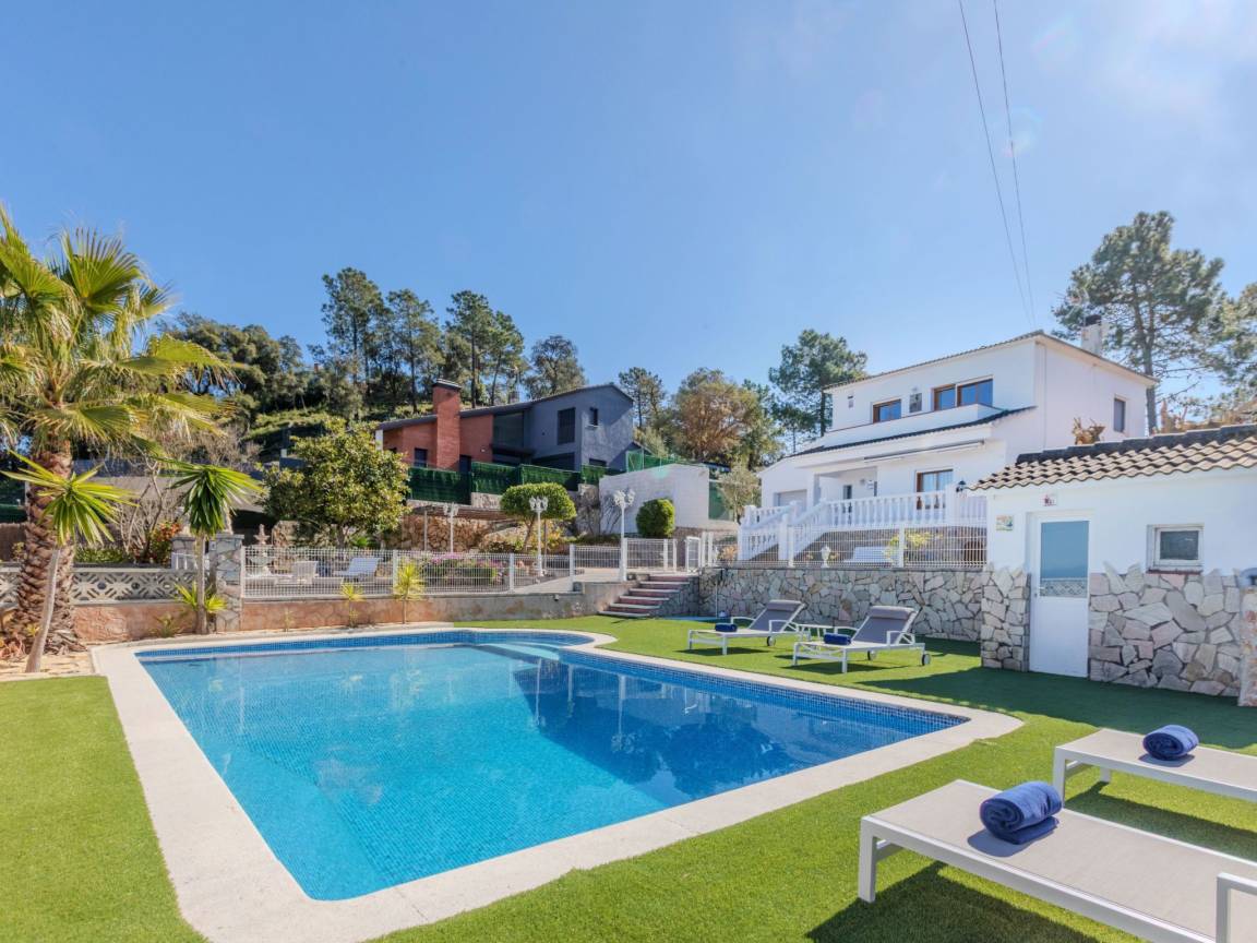 90 M² House ∙ 3 Bedrooms ∙ 6 Guests - Blanes