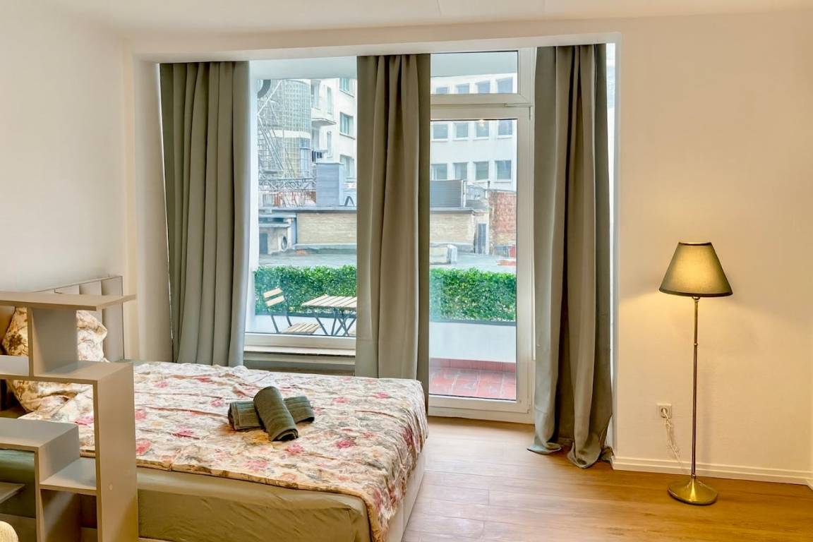 35 M² Apartment ∙ 4 Guests - Düsseldorf
