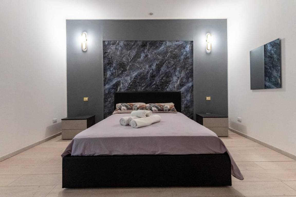 87 M² Apartamento ∙ 3 Habitaciones ∙ 8 Huéspedes - Catania