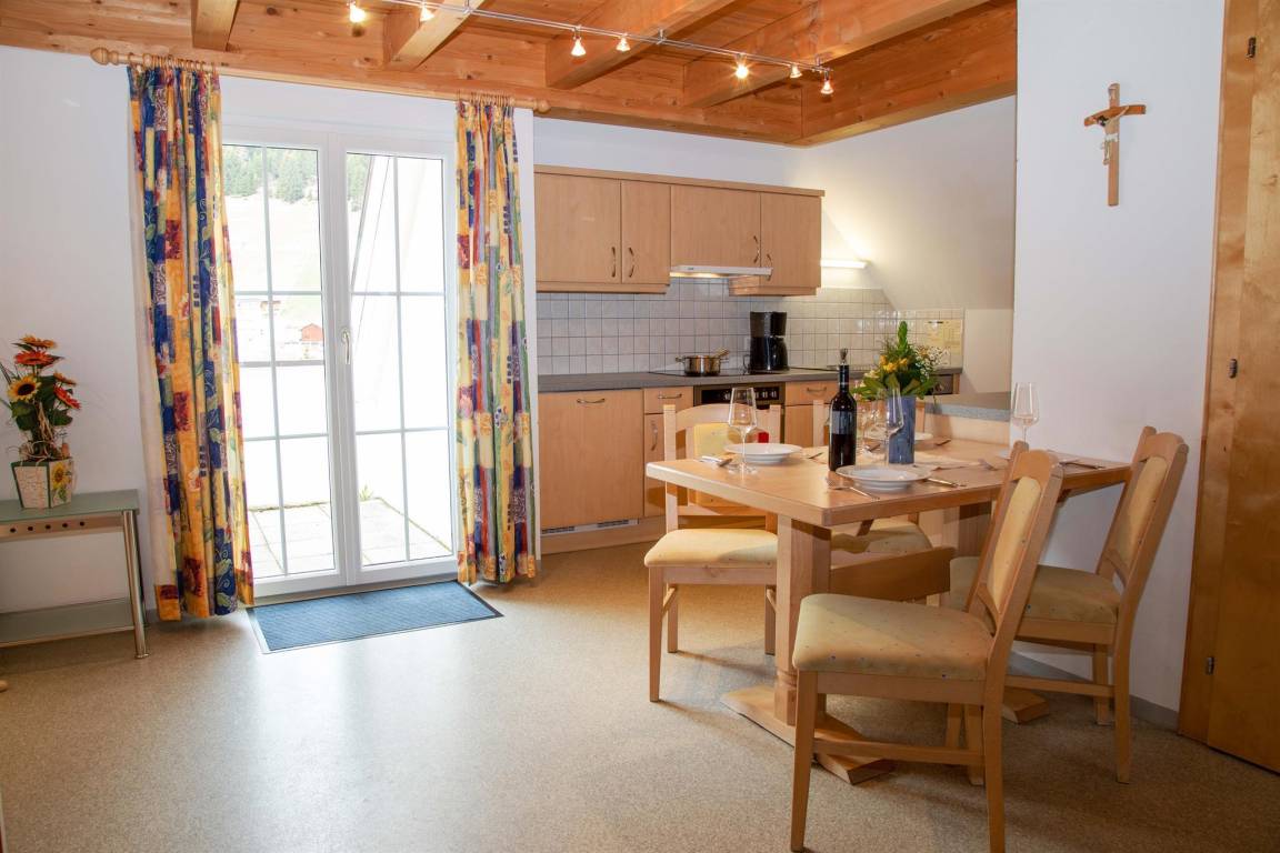 72 M² Apartamento ∙ 2 Habitaciones ∙ 5 Huéspedes - Ischgl