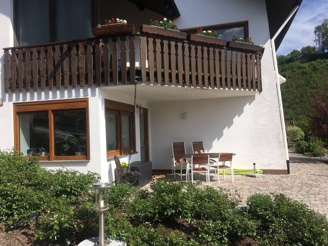 75 M² Ferienwohnung ∙ 1 Schlafzimmer ∙ 5 Gäste - Bad Berleburg