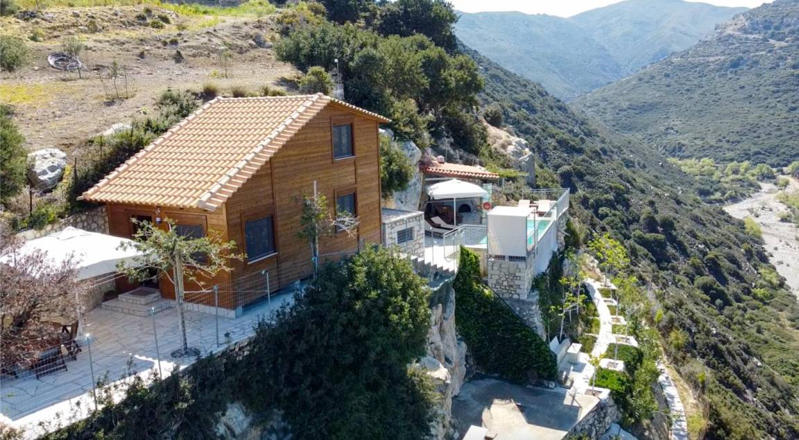 60 M² House ∙ 2 Bedrooms ∙ 4 Guests - Crete