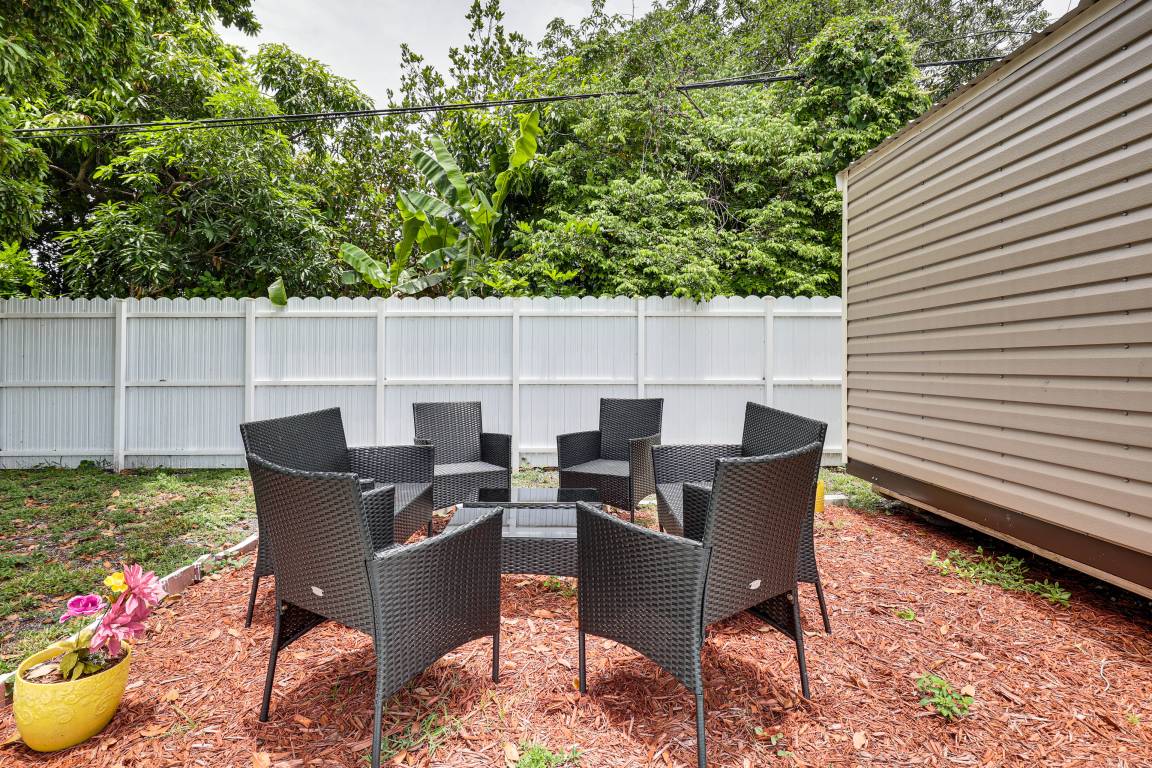 69 M² House ∙ 2 Bedrooms ∙ 6 Guests - Hialeah, FL