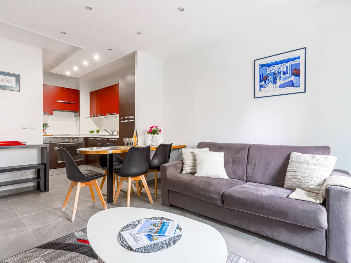41 M² Apartment ∙ 1 Bedroom ∙ 4 Guests - Nice