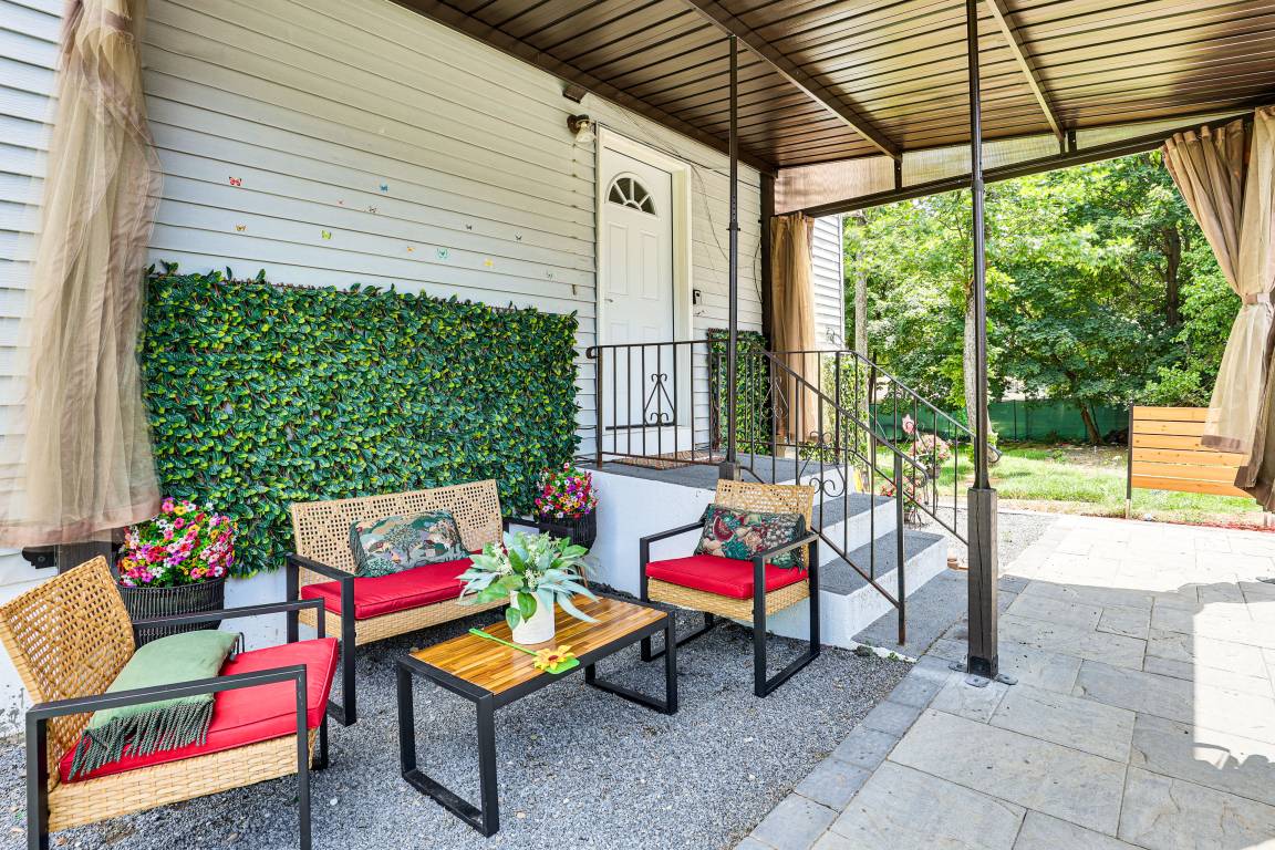 111 M² Apartment ∙ 3 Bedrooms ∙ 5 Guests - Mahwah, NJ