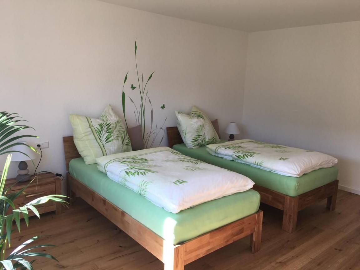 96 M² Ferienwohnung ∙ 3 Schlafzimmer ∙ 4 Gäste - Auggen