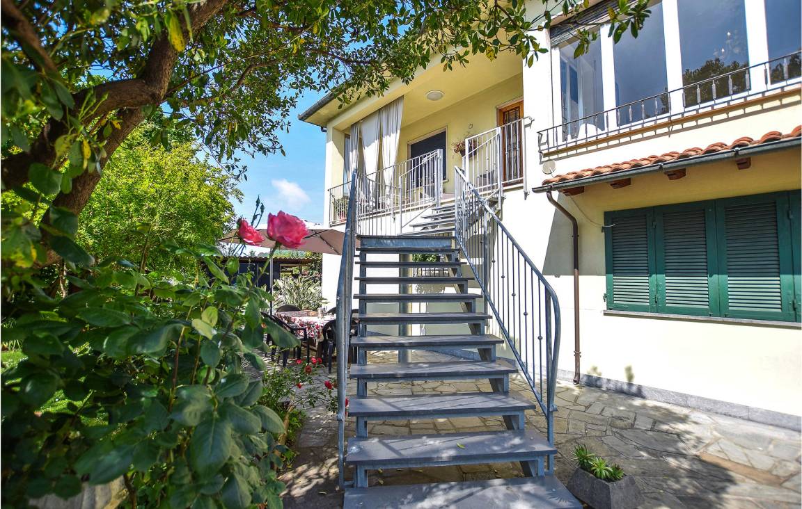 110 M² Ferienwohnung ∙ 3 Schlafzimmer ∙ 6 Gäste - Pietrasanta