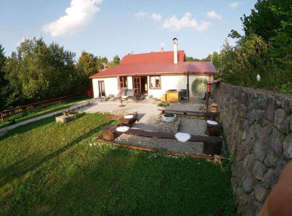 180 M² House ∙ 3 Bedrooms ∙ 9 Guests - Delnice