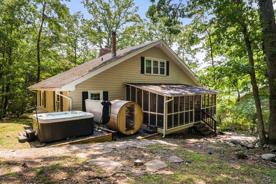 Apartment ∙ 4 Bedrooms ∙ 10 Guests - Massanutten, VA