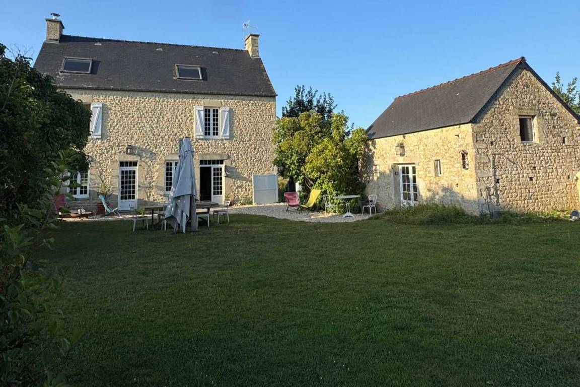 160 M² Maison De Vacances ∙ 5 Chambres ∙ 10 Personnes - Vierville-sur-Mer