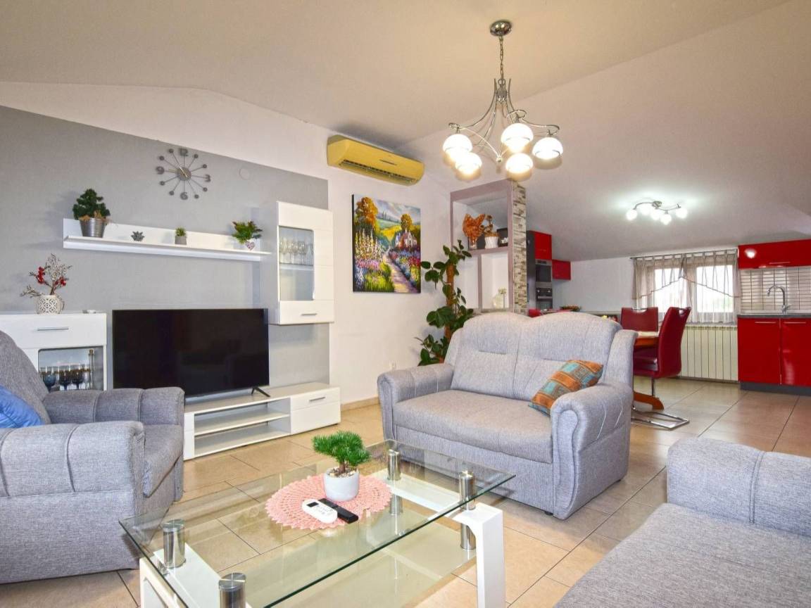 85 M² Apartamento ∙ 2 Habitaciones ∙ 4 Huéspedes - Pula