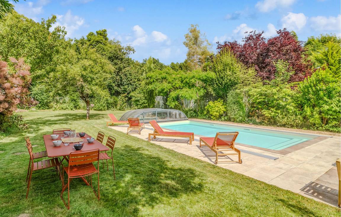 120 M² Maison De Vacances ∙ 3 Chambres ∙ 6 Personnes - Surgères