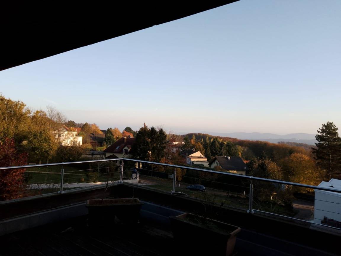 65 M² Apartment ∙ 1 Bedroom ∙ 4 Guests - Stockerau