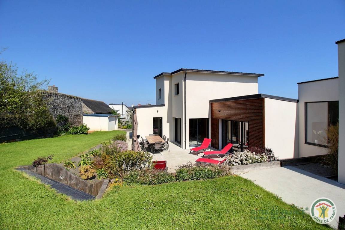 150 M² Gîte ∙ 4 Chambres ∙ 8 Personnes - Binic