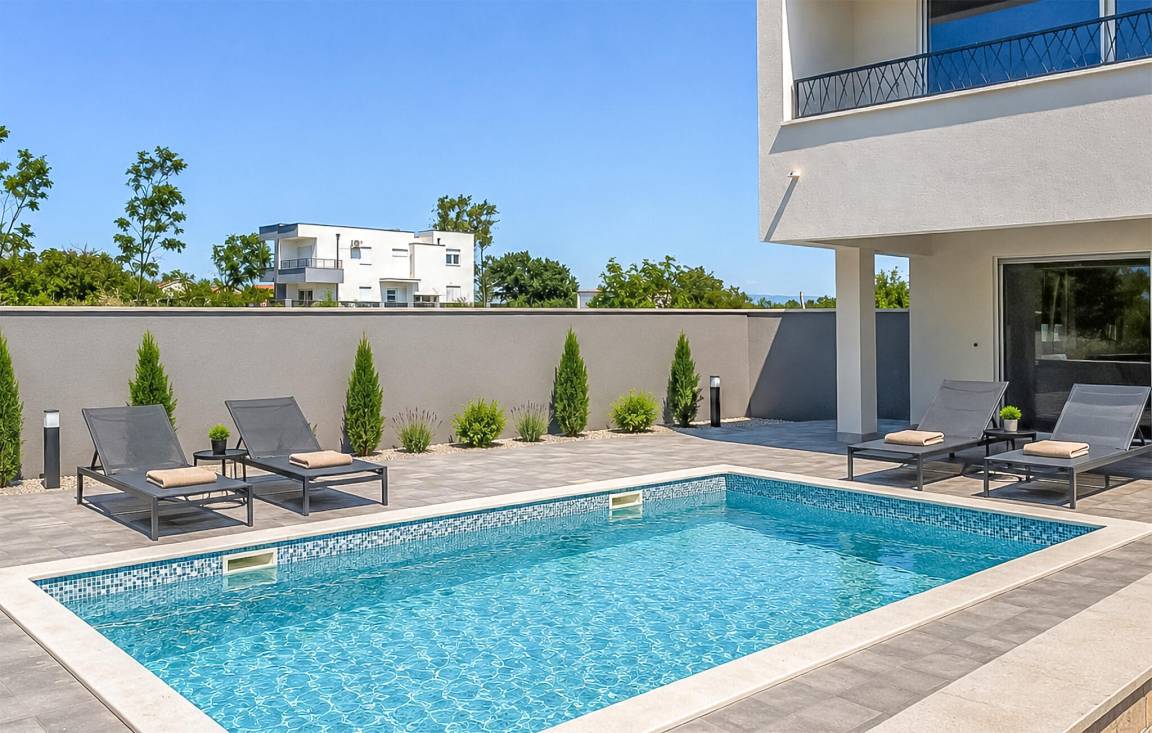 136 M² Maisonette ∙ 3 Bedrooms ∙ 6 Guests - Privlaka