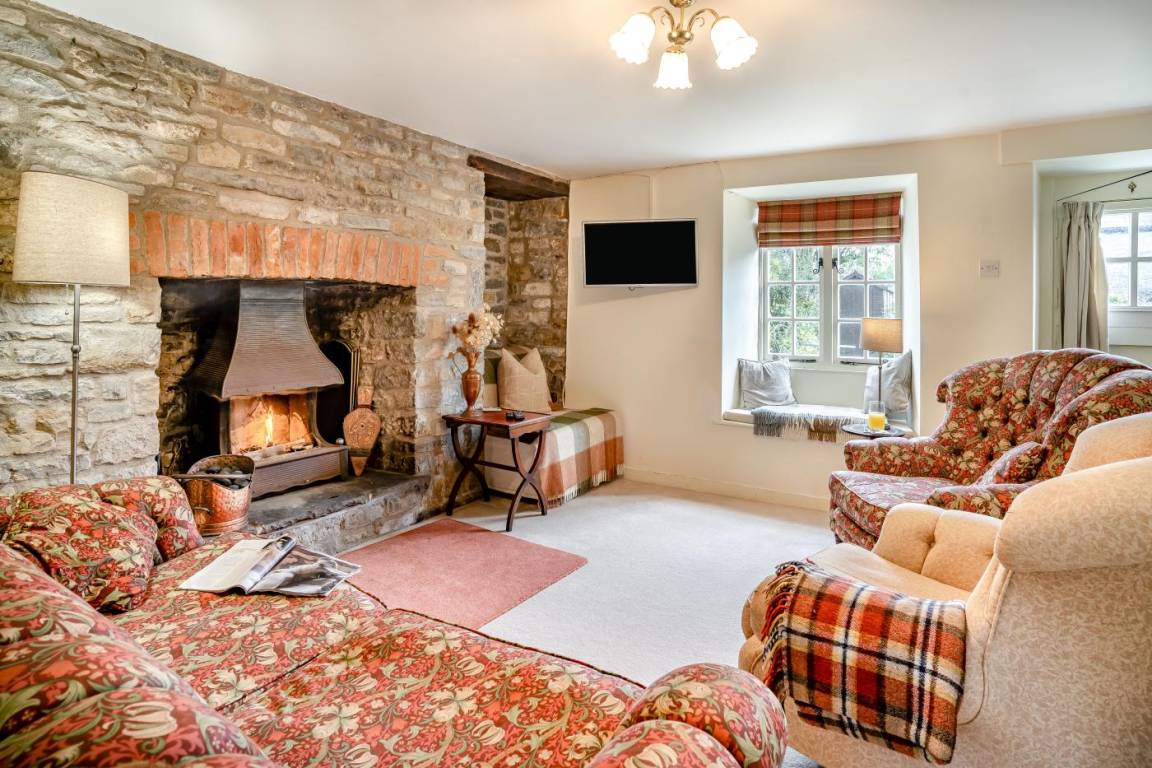 Cottage ∙ 2 Bedrooms ∙ 3 Guests - Barry