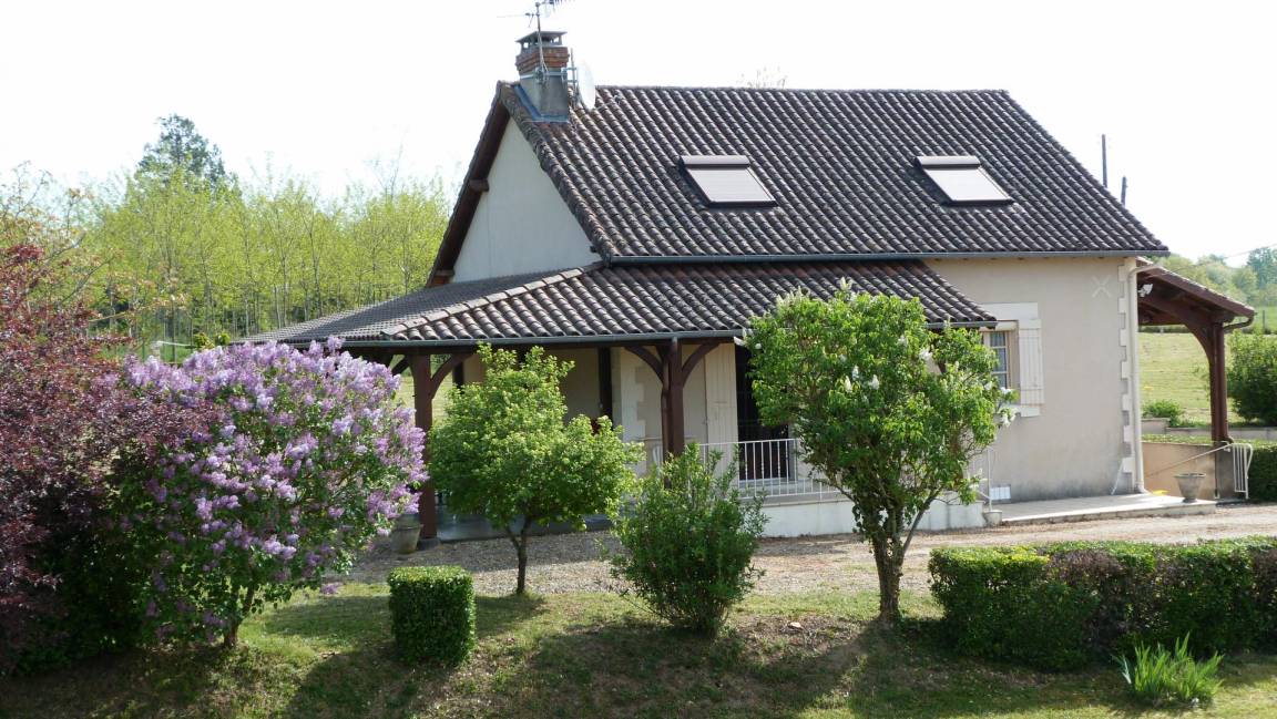 80 M² Gîte ∙ 3 Chambres ∙ 5 Personnes - Thiviers