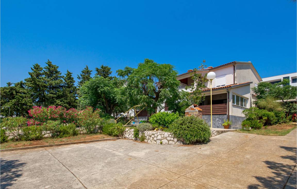 103 M² Duplex ∙ 3 Chambres ∙ 8 Personnes - Lopar