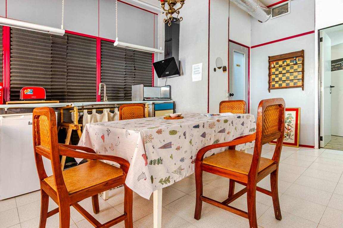 65 M² Ferienwohnung ∙ 2 Schlafzimmer ∙ 10 Gäste - Sabadell