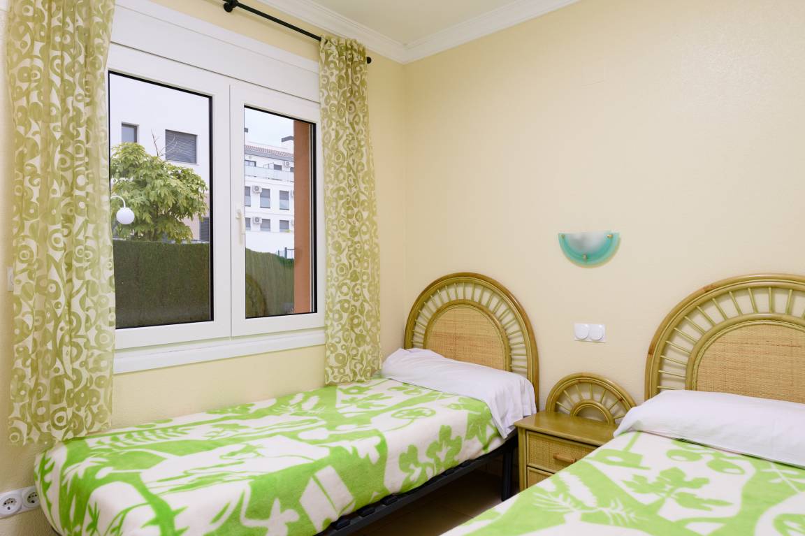83 M² Apartamento ∙ 3 Quartos ∙ 6 Hóspedes - Oliva