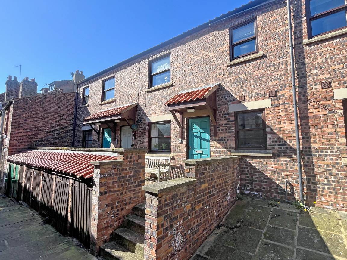 Apartment ∙ 2 Bedrooms ∙ 4 Guests - Whitby, UK
