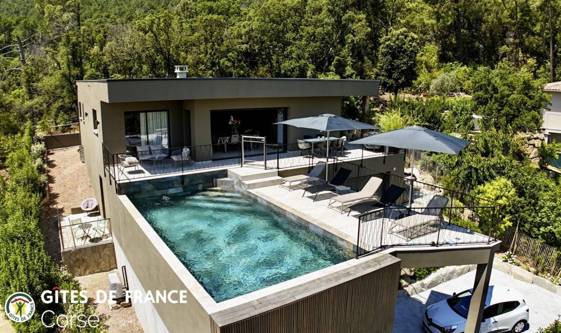 185 M² Gîte ∙ 3 Schlafzimmer ∙ 6 Gäste - Corse