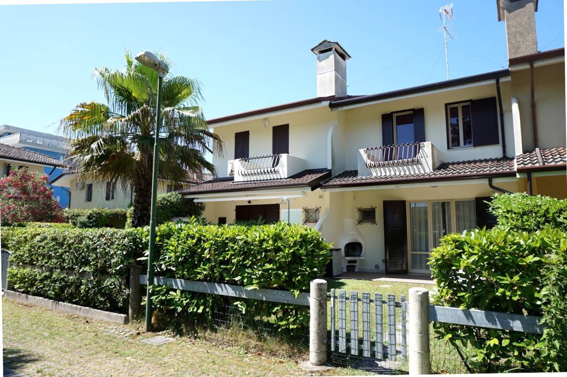 70 M² Villa ∙ 3 Schlafzimmer ∙ 6 Gäste - Caorle