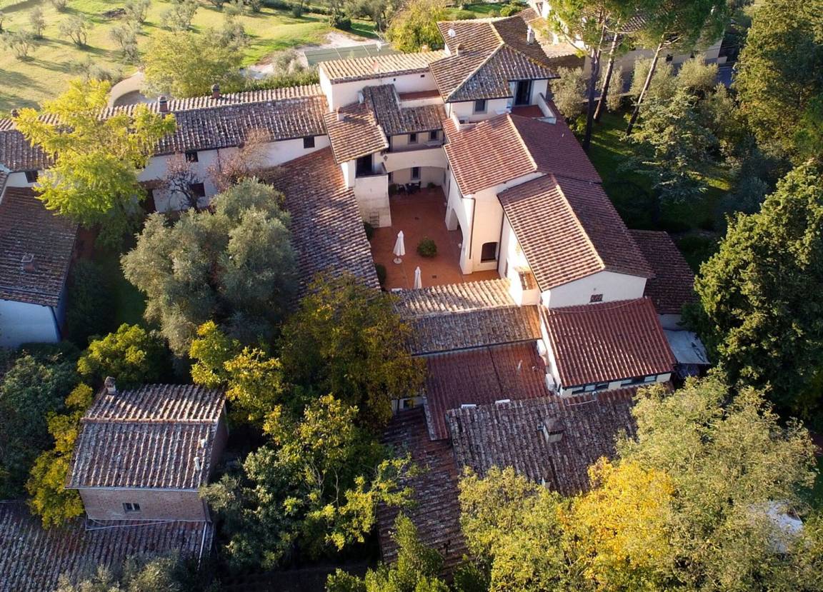 120 M² Resort ∙ 2 Bedrooms ∙ 6 Guests - Florence