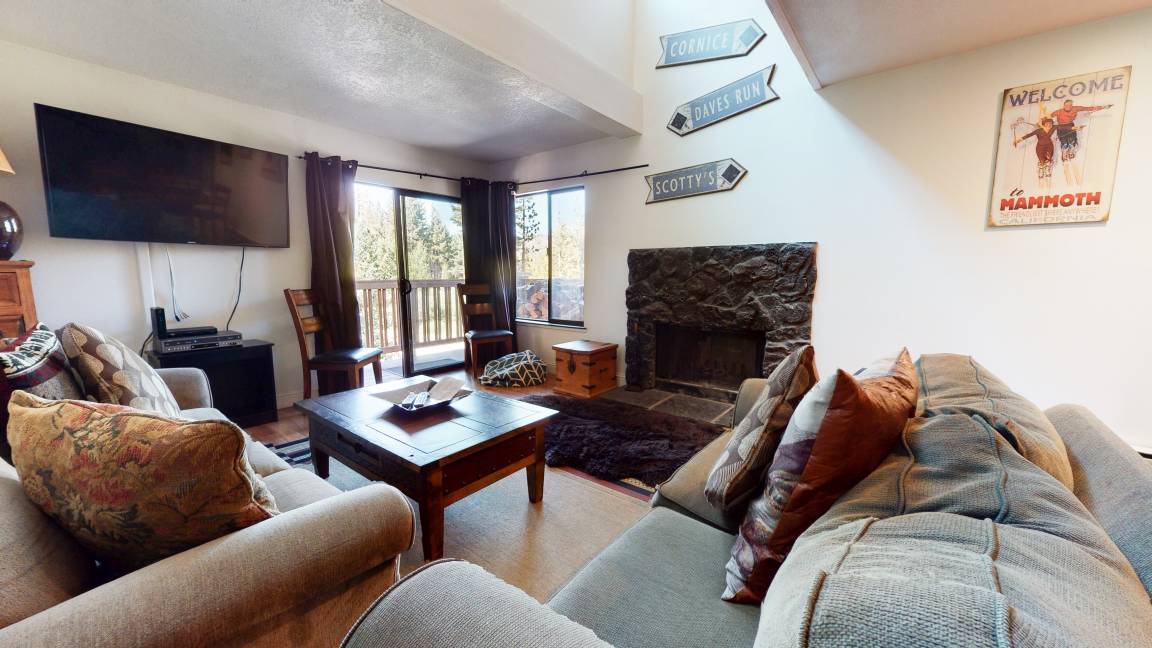 139 M² Condo ∙ 2 Bedrooms ∙ 8 Guests - Mammoth Lakes, CA