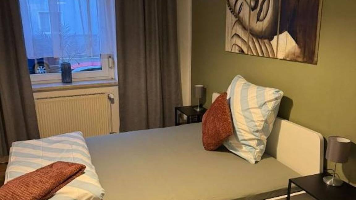 52 M² Ferienwohnung ∙ 3 Schlafzimmer ∙ 5 Gäste - Weißenfels