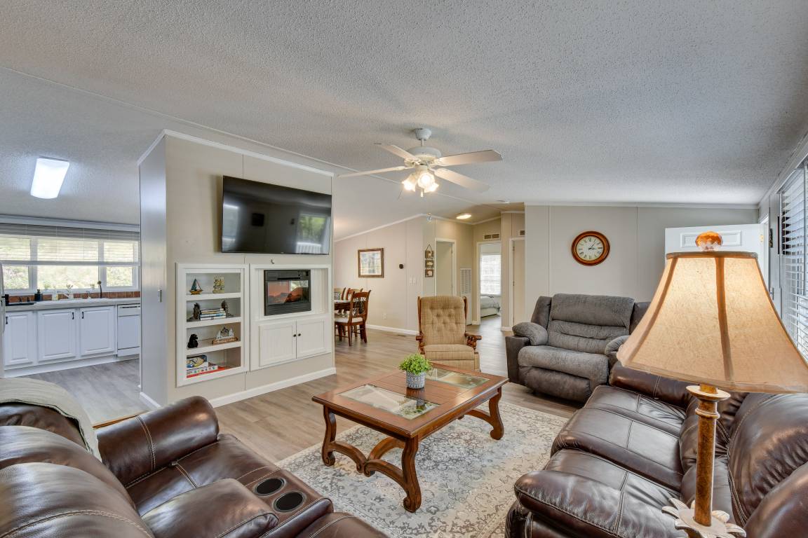 148 M² House ∙ 4 Bedrooms ∙ 8 Guests - Chatuge Lake