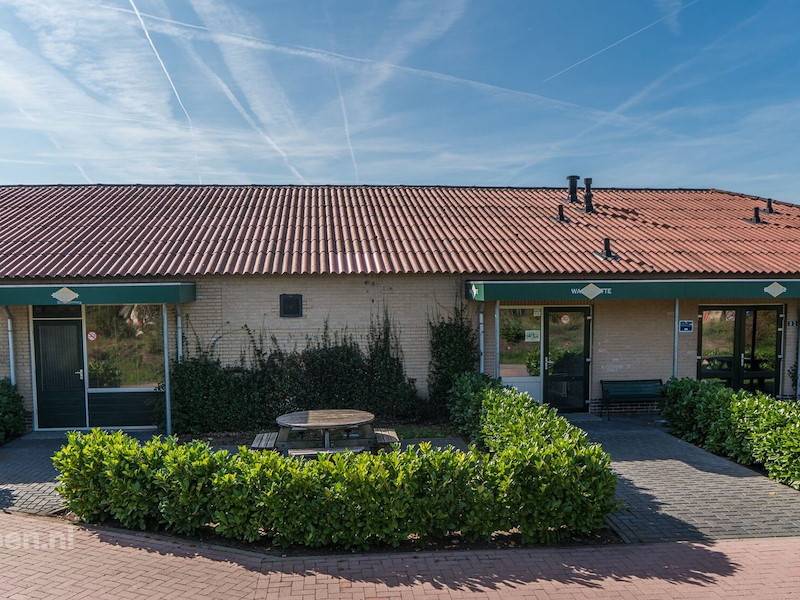 Huis ∙ 4 Slaapkamers ∙ 8 Gasten - Vriezenveen