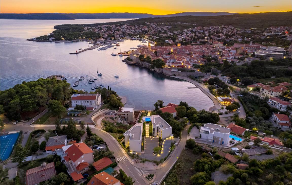 115 M² Apartment ∙ 3 Bedrooms ∙ 6 Guests - Krk