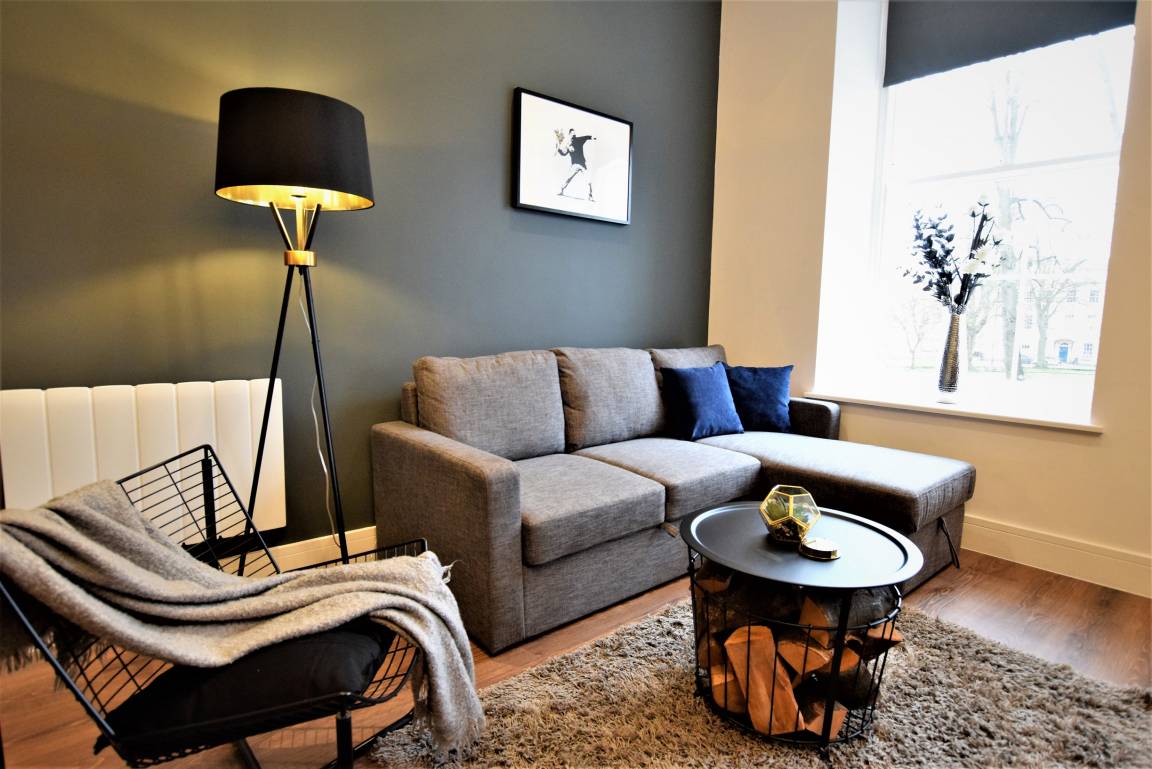 65 M² Villa ∙ 2 Makuuhuonetta ∙ 6 Vierasta - Bristol