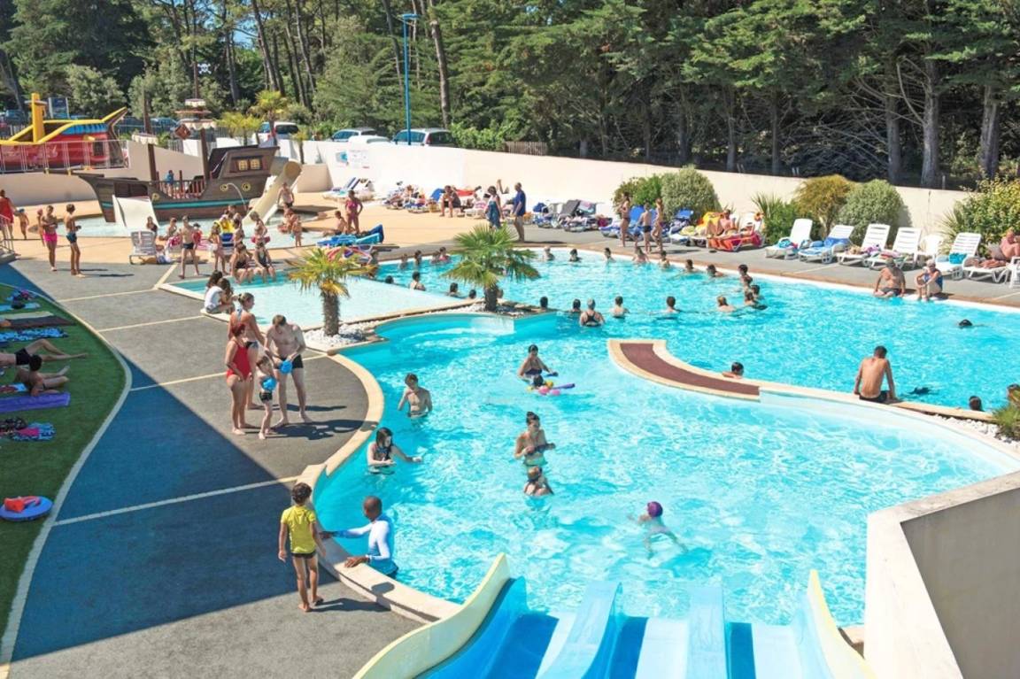 27 M² Camping ∙ 2 Chambres ∙ 4 Personnes - Bretignolles-sur-Mer
