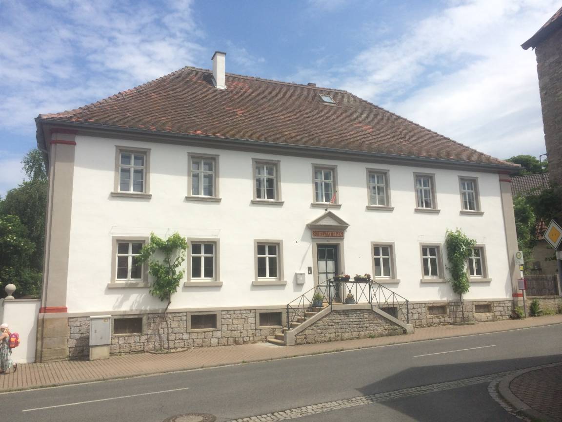 60 M² Ferienwohnung ∙ 1 Schlafzimmer ∙ 4 Gäste - Volkach