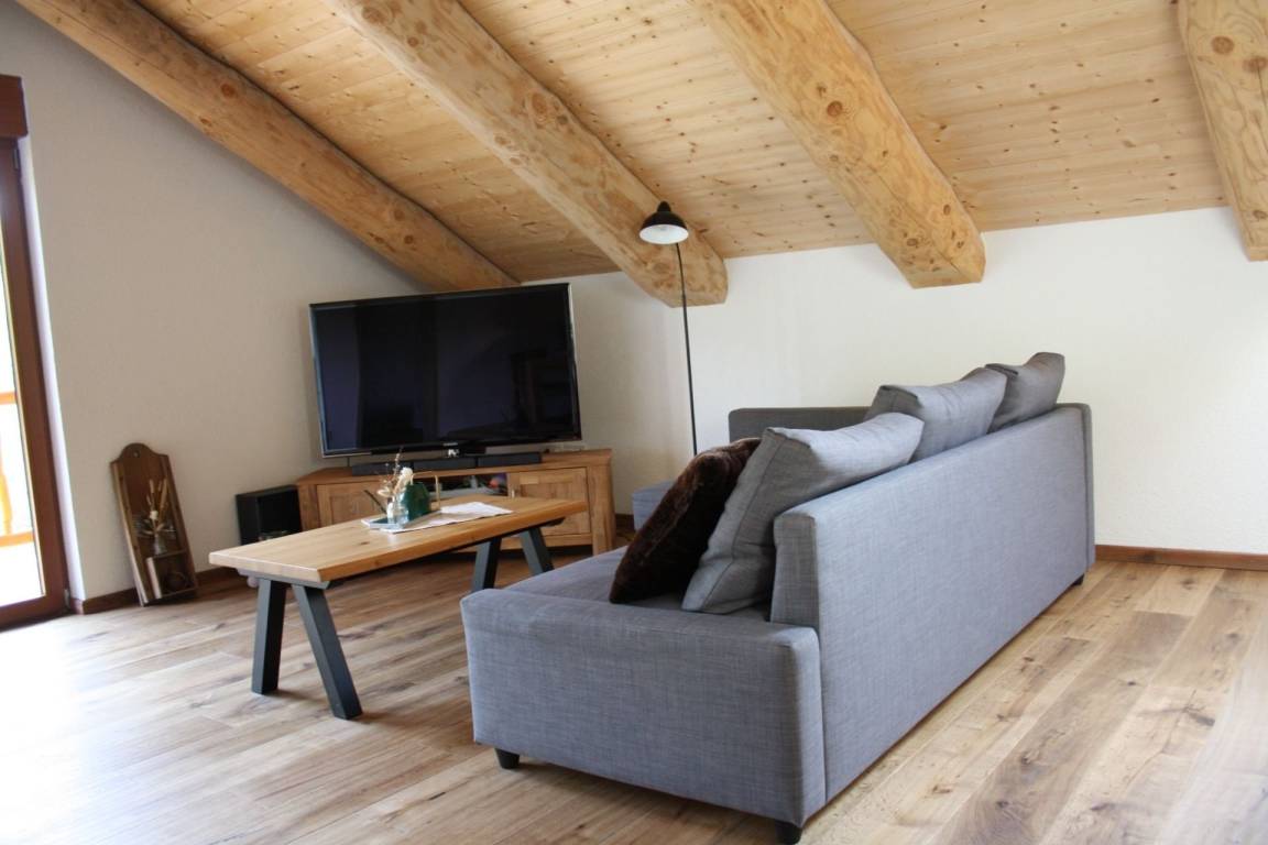 78 M² Ferienwohnung ∙ 2 Schlafzimmer ∙ 5 Gäste - Nonnweiler