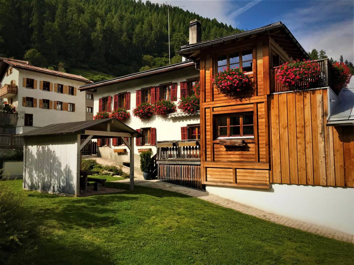 70 M² Ferienwohnung ∙ 2 Schlafzimmer ∙ 5 Gäste - Müstair