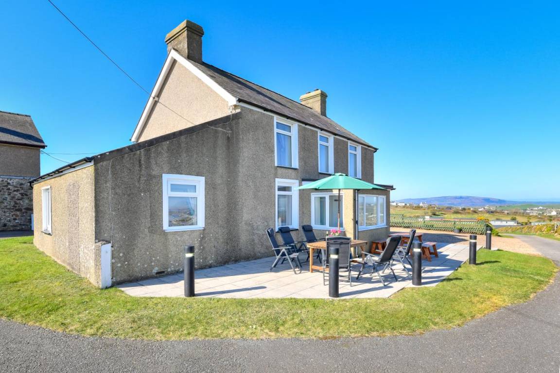 Cottage ∙ 4 Bedrooms ∙ 8 Guests - Gwynedd